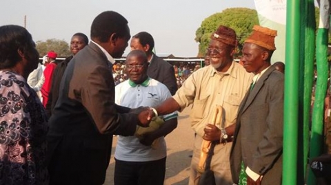 HH leaving the Ubwilile Traditional Ceremony grounds in Chiengi ...